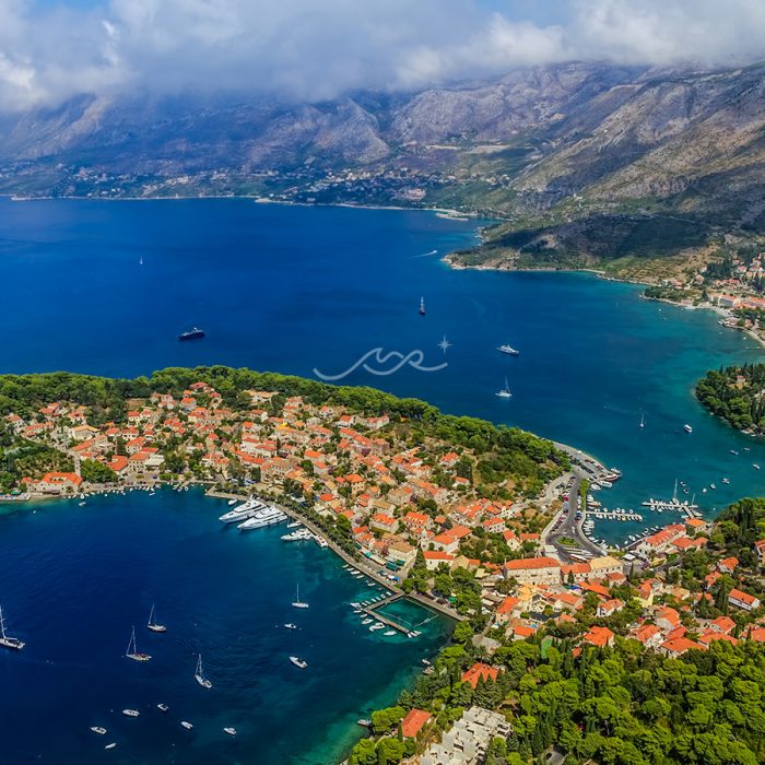 Best Sailing Brands & Clothing for Sailing in 2022 - MarinaReservation.com