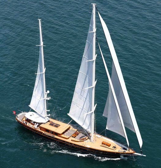 two masted ketch sailboat - Blog of MarinaReservation.com