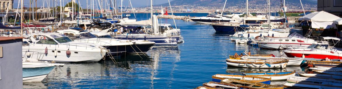 Book a berth online in Porto di Mergellina