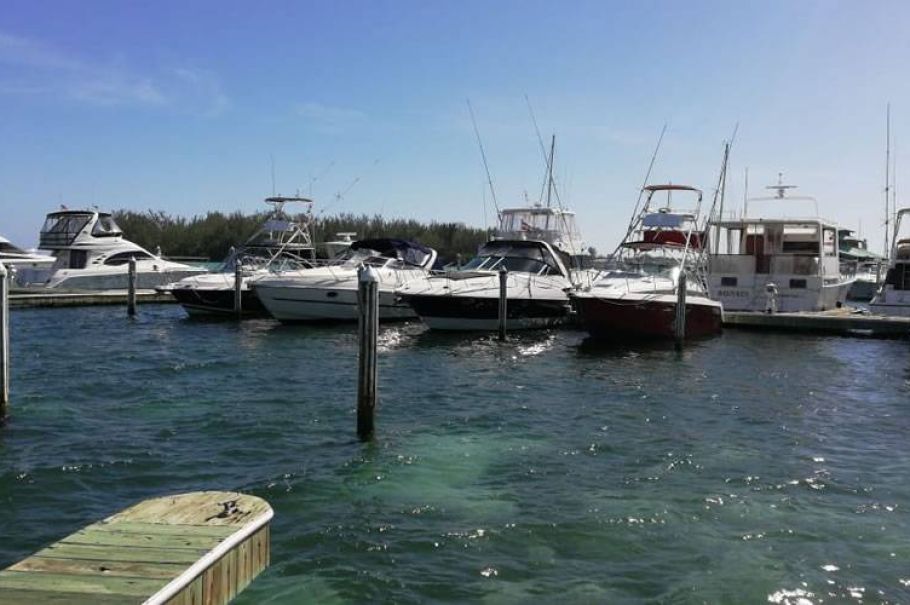 Marina Zarpar - Book a berth now | MarinaReservation.com