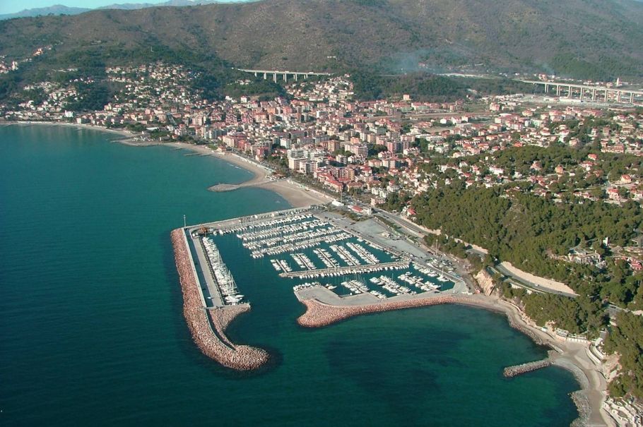 Marina di Andora - Book a berth now | MarinaReservation.com